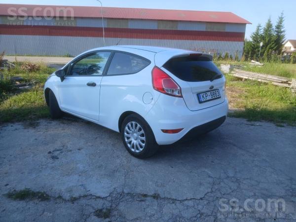 Balts Ford Fiesta 2017 Rīga, ar dzinēja tilpumu 1.20 L un nobraukumu 88 tūkst. km par 4500 €, foto 2 vietnē AUTOMOTO.COM.LV