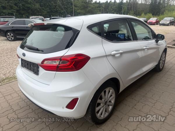 White Ford Fiesta 2017 in Voru, with an engine capacity of 1.00 L and mileage of 83 thousand km for 7490 €, photo 4 on AUTOMOTO.COM.LV