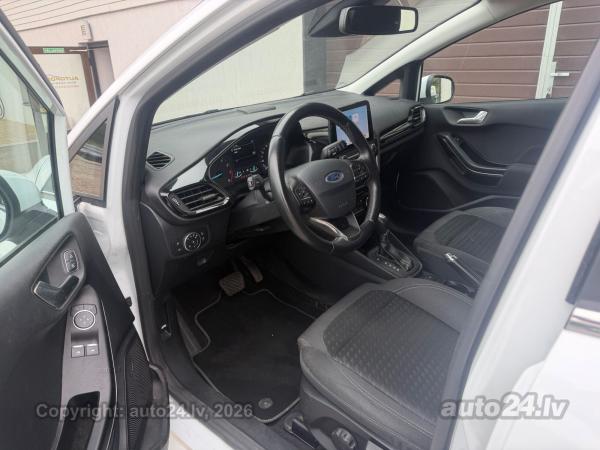 White Ford Fiesta 2017 in Voru, with an engine capacity of 1.00 L and mileage of 83 thousand km for 7490 €, photo 5 on AUTOMOTO.COM.LV
