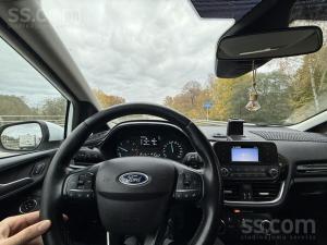 White Ford Fiesta 2017 in Valmiera, with an engine capacity of 1.50 L and mileage of 131 thousand km for 3900 €, photo 8 on AUTOMOTO.COM.LV