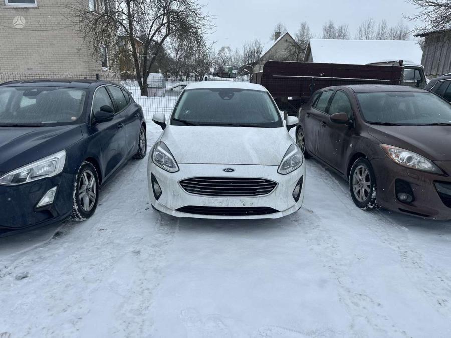 Balts Ford Fiesta 2018 Viļņa, ar dzinēja tilpumu 1.00 L un nobraukumu 230 tūkst. km par 4950 €, foto 2 vietnē AUTOMOTO.COM.LV