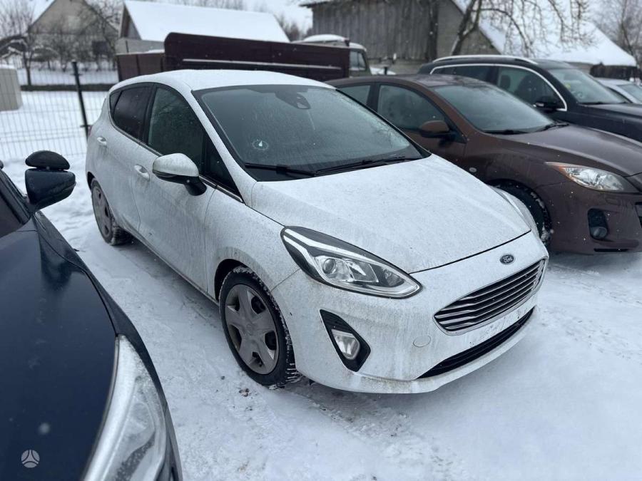 Balts Ford Fiesta 2018 Viļņa, ar dzinēja tilpumu 1.00 L un nobraukumu 230 tūkst. km par 4950 €, foto 3 vietnē AUTOMOTO.COM.LV