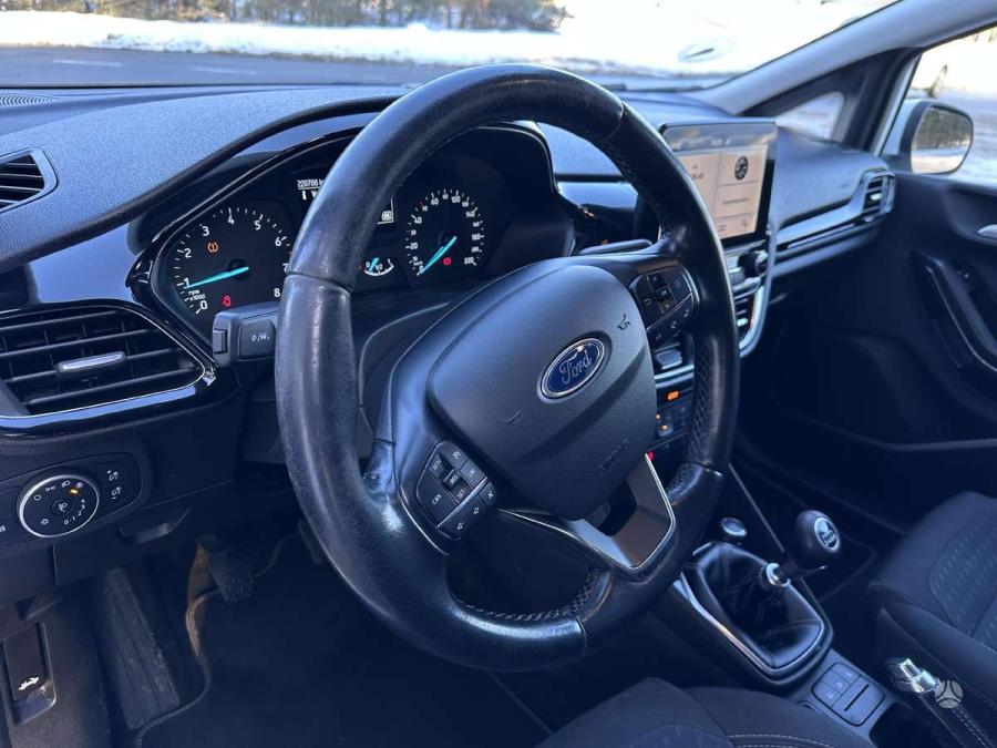 Balts Ford Fiesta 2018 Viļņa, ar dzinēja tilpumu 1.00 L un nobraukumu 230 tūkst. km par 4900 €, foto 15 vietnē AUTOMOTO.COM.LV
