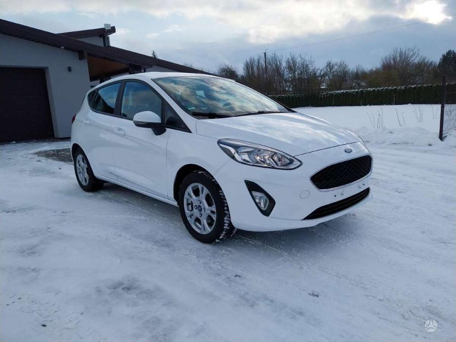 White Ford Fiesta 2018 in Marijampole, with an engine capacity of 1.08 L and mileage of 105 thousand km for 6450 €, photo 5 on AUTOMOTO.COM.LV