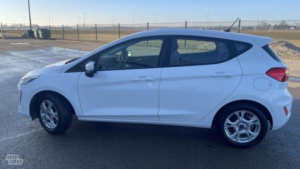 White Ford Fiesta 2018 in Marijampole, with an engine capacity of 1.10 L and mileage of 104 thousand km for 6950 €, photo 10 on AUTOMOTO.COM.LV