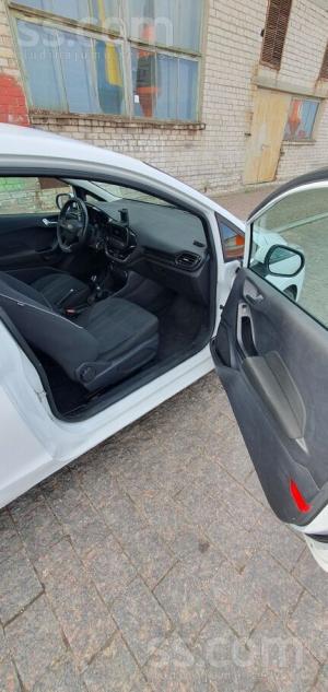 Balts Ford Fiesta 2018 Ventspils, ar dzinēja tilpumu 1.50 L un nobraukumu 300 tūkst. km par 3300 €, foto 9 vietnē AUTOMOTO.COM.LV