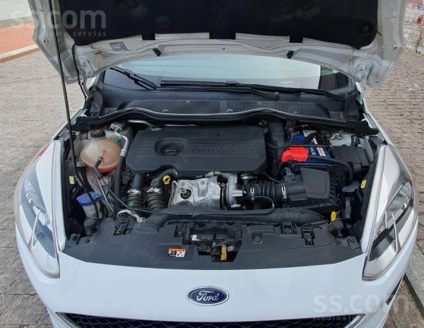 White Ford Fiesta 2018 in Ventspils, with an engine capacity of 1.50 L and mileage of 300 thousand km for 3300 €, photo 9 on AUTOMOTO.COM.LV