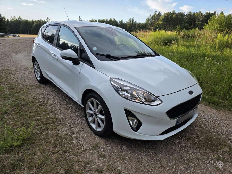 Balts Ford Fiesta 2018 Tauragė, ar dzinēja tilpumu 1.00 L un nobraukumu 115 tūkst. km par 5700 €, foto 3 vietnē AUTOMOTO.COM.LV