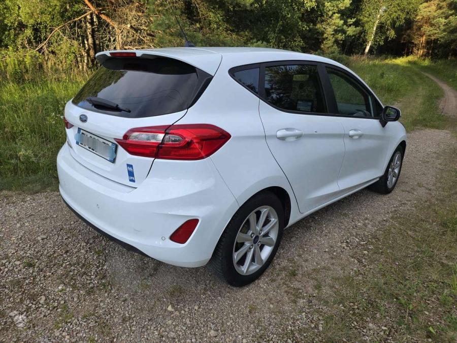 Balts Ford Fiesta 2018 Tauragė, ar dzinēja tilpumu 1.00 L un nobraukumu 115 tūkst. km par 5700 €, foto 5 vietnē AUTOMOTO.COM.LV