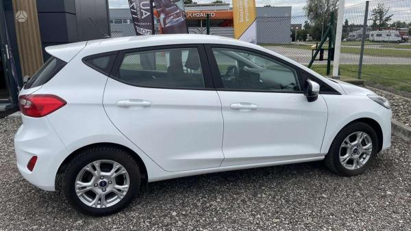 White Ford Fiesta 2018 in Marijampole, with an engine capacity of 1.08 L and mileage of 107 thousand km for 6590 €, photo 8 on AUTOMOTO.COM.LV