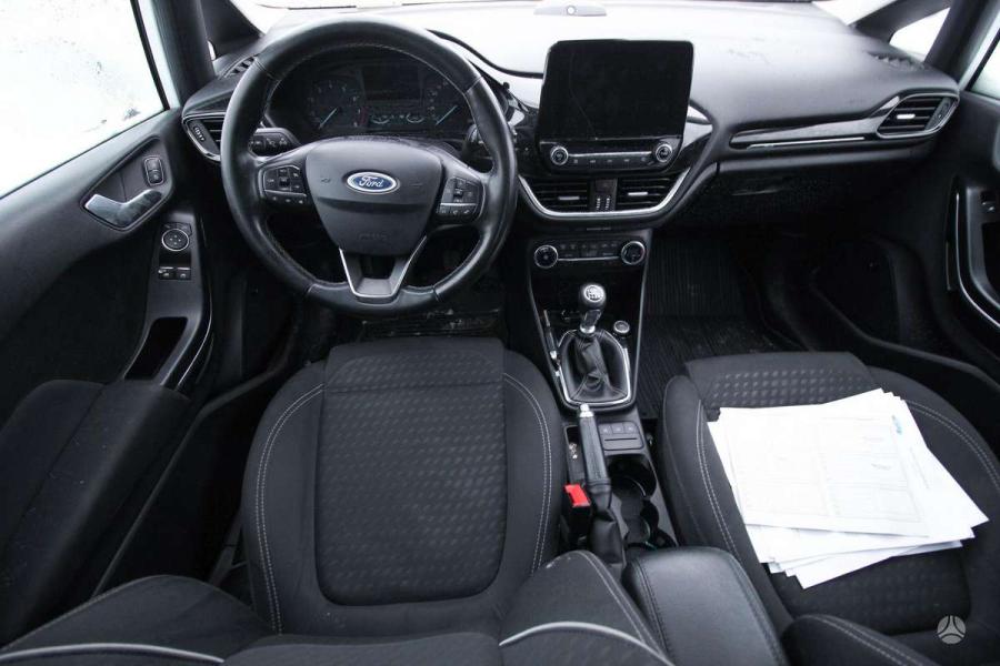 White Ford Fiesta 2018 in Vilnius, with an engine capacity of 1.00 L and mileage of 180 thousand km for 3500 €, photo 1 on AUTOMOTO.COM.LV