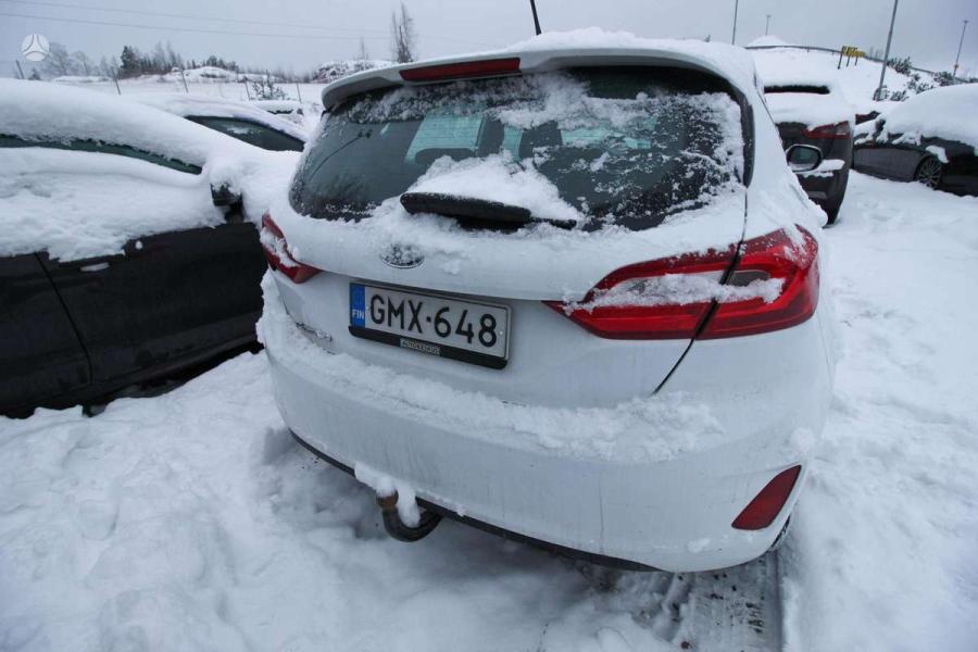 White Ford Fiesta 2018 in Vilnius, with an engine capacity of 1.00 L and mileage of 180 thousand km for 3500 €, photo 6 on AUTOMOTO.COM.LV