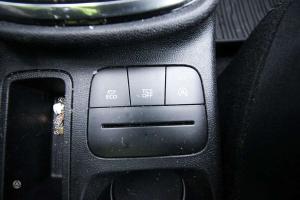 White Ford Fiesta 2018 in Vilnius, with an engine capacity of 1.00 L and mileage of 180 thousand km for 3500 €, photo 16 on AUTOMOTO.COM.LV