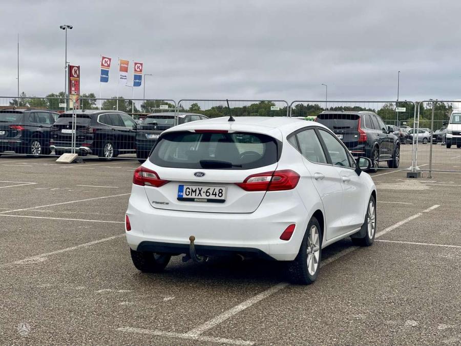 White Ford Fiesta 2018 in Vilnius, with an engine capacity of 1.00 L and mileage of 180 thousand km for 3500 €, photo 7 on AUTOMOTO.COM.LV
