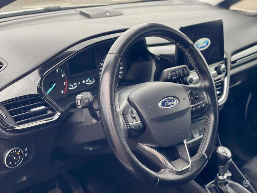 White Ford Fiesta 2018 in Vilnius, with an engine capacity of 1.00 L and mileage of 180 thousand km for 3500 €, photo 11 on AUTOMOTO.COM.LV