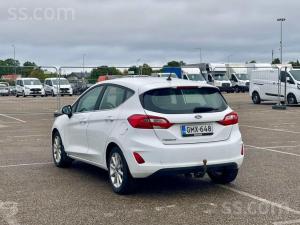 White Ford Fiesta 2018 in Vilnius, with an engine capacity of 1.00 L and mileage of 180 thousand km for 3400 €, photo 3 on AUTOMOTO.COM.LV