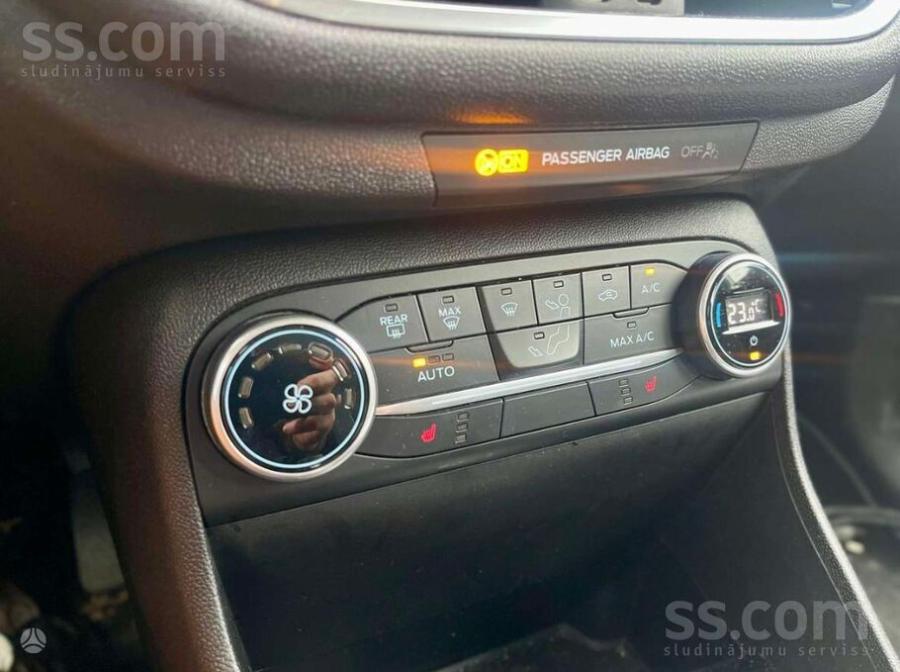 White Ford Fiesta 2018 in Vilnius, with an engine capacity of 1.00 L and mileage of 180 thousand km for 3400 €, photo 17 on AUTOMOTO.COM.LV