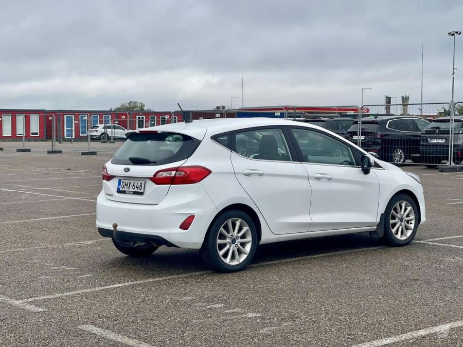 Balts Ford Fiesta 2018 Viļņa, ar dzinēja tilpumu 1.00 L un nobraukumu 180 tūkst. km par 3400 €, foto 6 vietnē AUTOMOTO.COM.LV