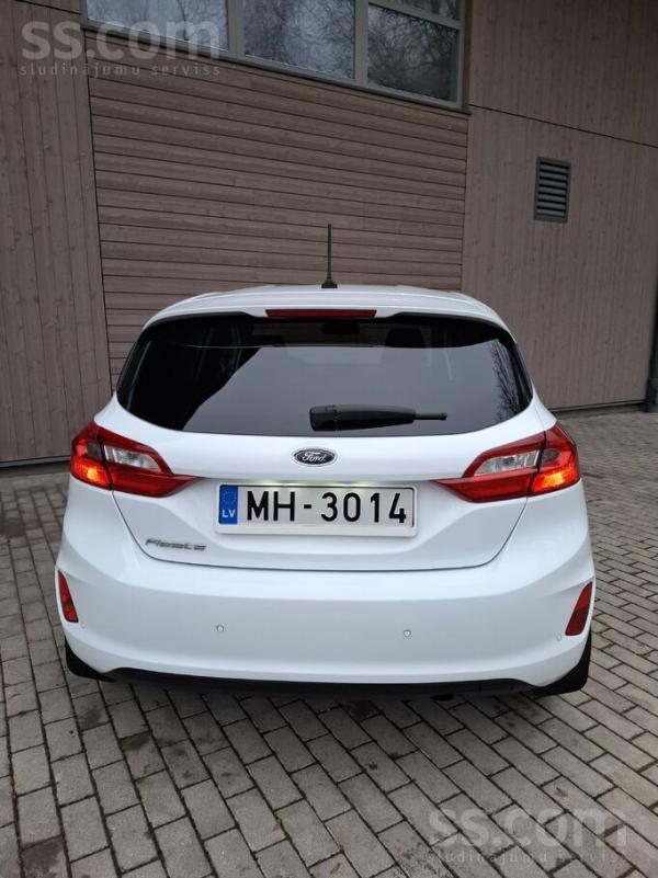 Balts Ford Fiesta 2019 Rīga, ar dzinēja tilpumu 1.50 L un nobraukumu 196 tūkst. km par 7600 €, foto 5 vietnē AUTOMOTO.COM.LV