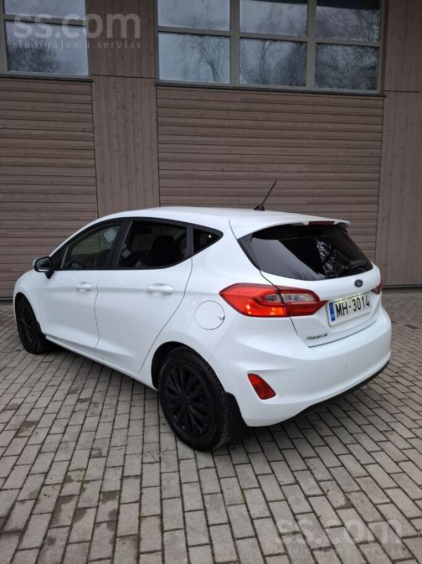 Balts Ford Fiesta 2019 Rīga, ar dzinēja tilpumu 1.50 L un nobraukumu 196 tūkst. km par 7600 €, foto 6 vietnē AUTOMOTO.COM.LV