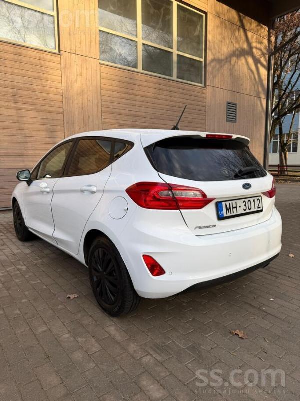 White Ford Fiesta 2019 in Jelgava, with an engine capacity of 1.50 L and mileage of 228 thousand km for 7200 €, photo 4 on AUTOMOTO.COM.LV
