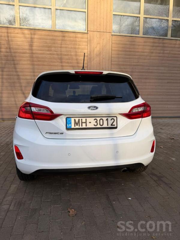 White Ford Fiesta 2019 in Jelgava, with an engine capacity of 1.50 L and mileage of 228 thousand km for 7200 €, photo 6 on AUTOMOTO.COM.LV