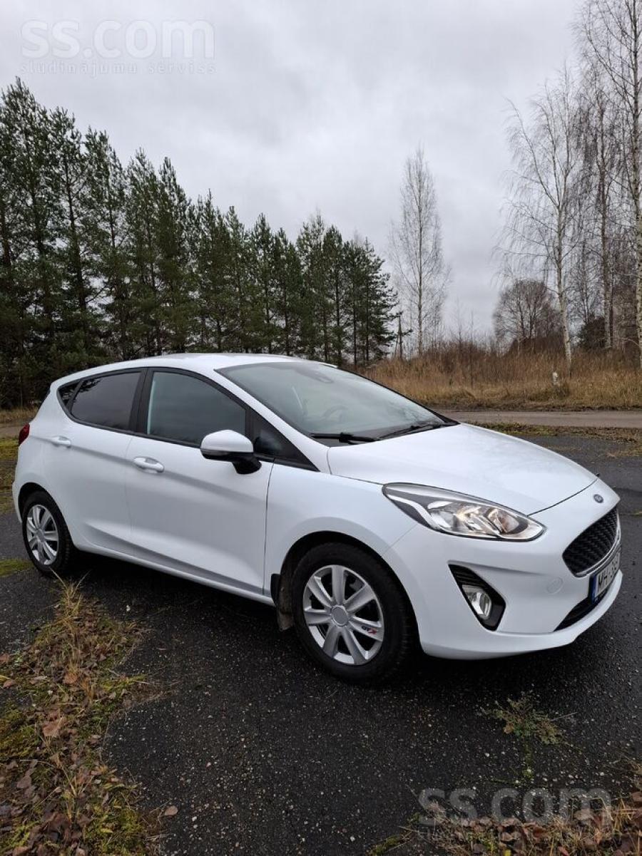 White Ford Fiesta 2019 in Jelgava, with an engine capacity of 1.50 L and mileage of 165 thousand km for 7750 €, photo 5 on AUTOMOTO.COM.LV
