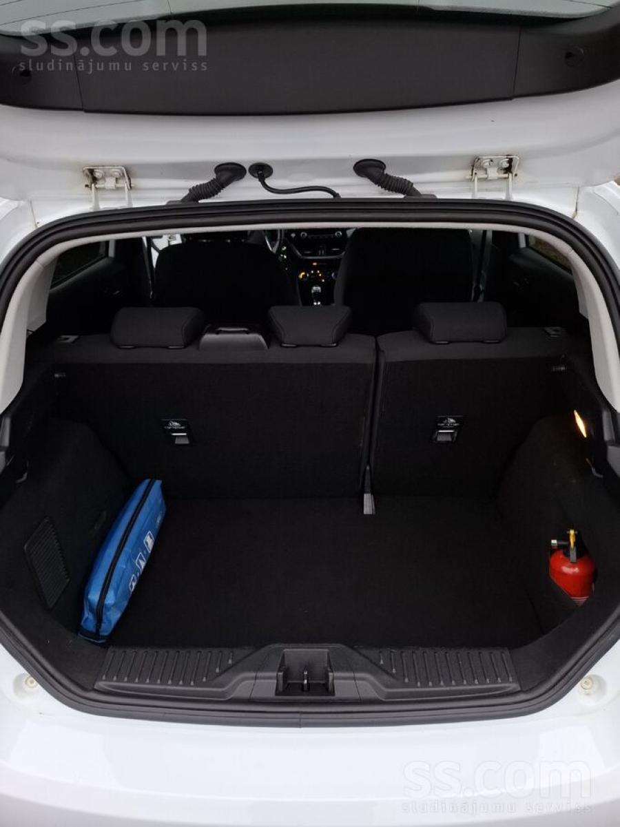 White Ford Fiesta 2019 in Jelgava, with an engine capacity of 1.50 L and mileage of 165 thousand km for 7750 €, photo 10 on AUTOMOTO.COM.LV