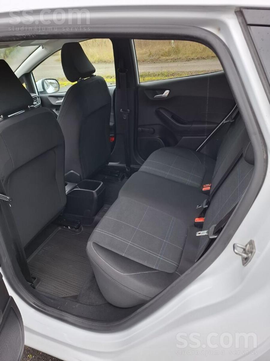 White Ford Fiesta 2019 in Jelgava, with an engine capacity of 1.50 L and mileage of 165 thousand km for 7750 €, photo 11 on AUTOMOTO.COM.LV