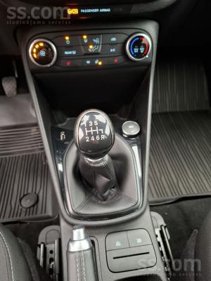 White Ford Fiesta 2019 in Jelgava, with an engine capacity of 1.50 L and mileage of 165 thousand km for 7750 €, photo 16 on AUTOMOTO.COM.LV