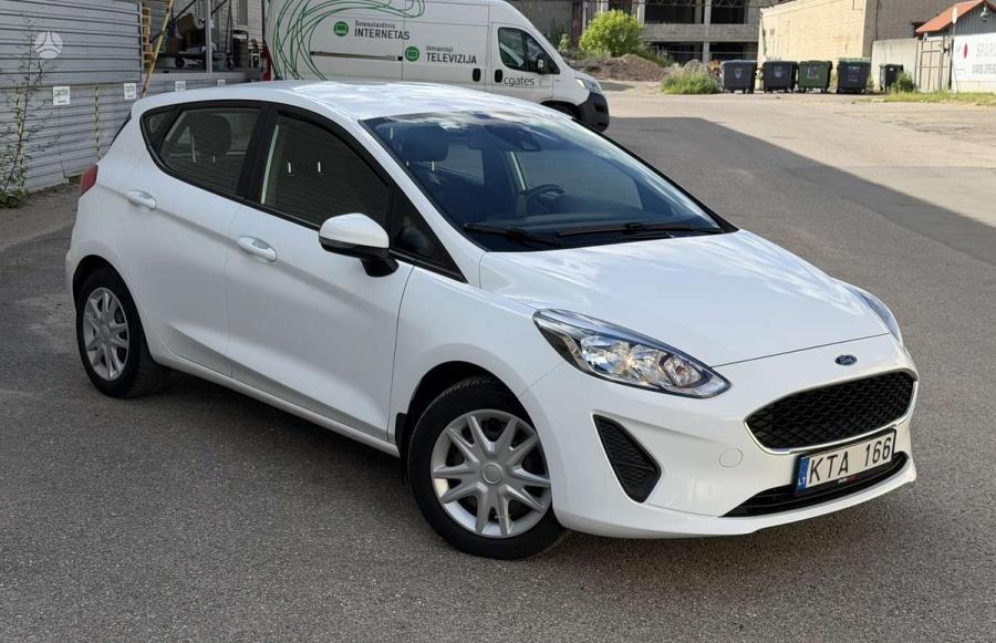 White Ford Fiesta 2019 in Vilnius, with an engine capacity of 1.50 L and mileage of 151 thousand km for 6499 €, photo 8 on AUTOMOTO.COM.LV