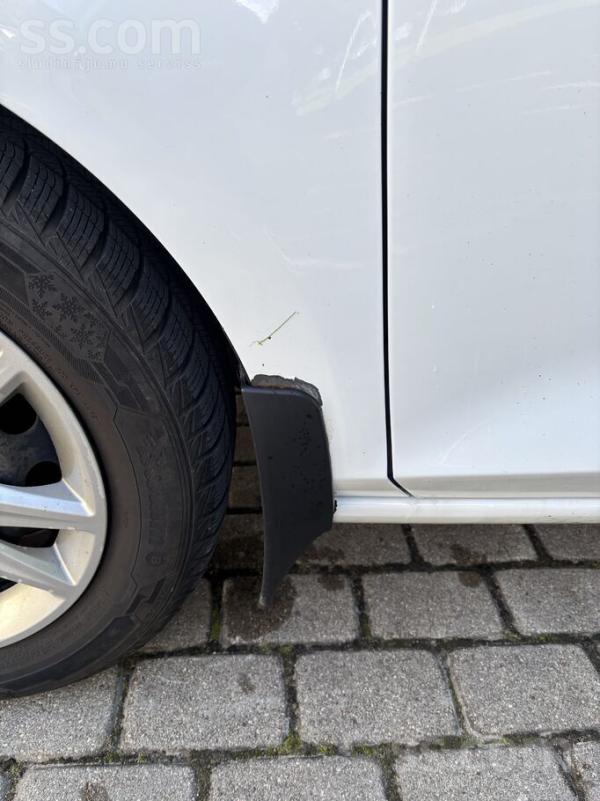 Balts Ford Fiesta 2019 Dobele, ar dzinēja tilpumu 1.50 L un nobraukumu 285 tūkst. km par 5500 €, foto 8 vietnē AUTOMOTO.COM.LV