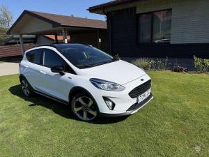 White Ford Fiesta 2020 in Vievis, with an engine capacity of 1.00 L and mileage of 29 thousand km for 9950 €, photo 3 on AUTOMOTO.COM.LV
