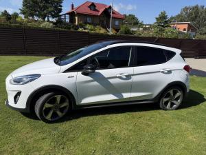 White Ford Fiesta 2020 in Vievis, with an engine capacity of 1.00 L and mileage of 29 thousand km for 9950 €, photo 5 on AUTOMOTO.COM.LV
