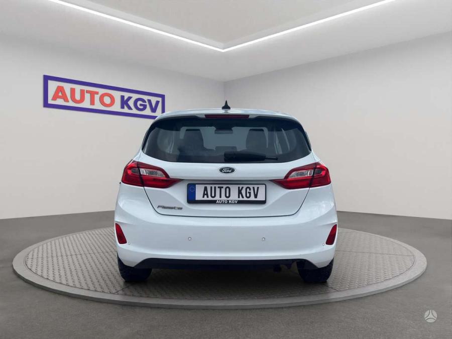 White Ford Fiesta 2020 in Klaipeda, with an engine capacity of 1.50 L and mileage of 177 thousand km for 7499 €, photo 5 on AUTOMOTO.COM.LV