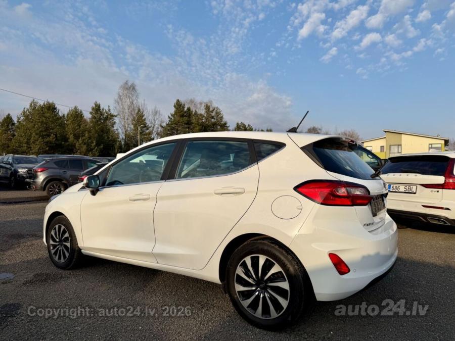 White Ford Fiesta 2022 in Tartu, with an engine capacity of 1.00 L and mileage of 119 thousand km for 12900 €, photo 10 on AUTOMOTO.COM.LV