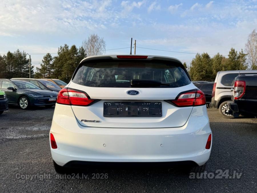 White Ford Fiesta 2022 in Tartu, with an engine capacity of 1.00 L and mileage of 119 thousand km for 12900 €, photo 11 on AUTOMOTO.COM.LV