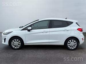 White Ford Fiesta 2022 in Riga, with an engine capacity of 1.10 L and mileage of 51 thousand km for 10291 €, photo 3 on AUTOMOTO.COM.LV