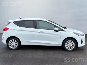 White Ford Fiesta 2022 in Riga, with an engine capacity of 1.10 L and mileage of 51 thousand km for 10291 €, photo 7 on AUTOMOTO.COM.LV