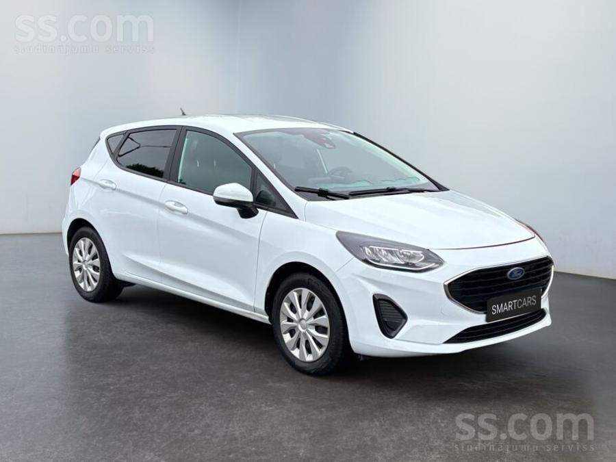 White Ford Fiesta 2022 in Riga, with an engine capacity of 1.10 L and mileage of 51 thousand km for 10291 €, photo 8 on AUTOMOTO.COM.LV