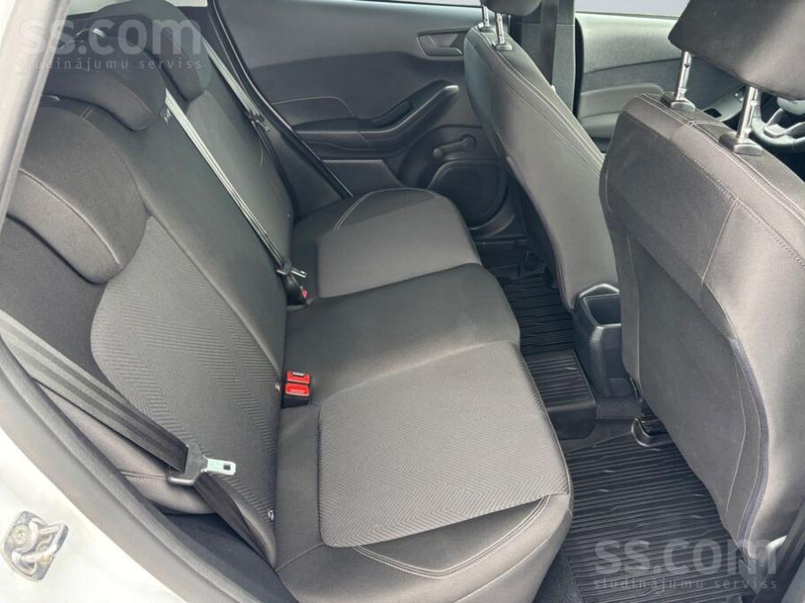White Ford Fiesta 2022 in Riga, with an engine capacity of 1.10 L and mileage of 51 thousand km for 10291 €, photo 13 on AUTOMOTO.COM.LV