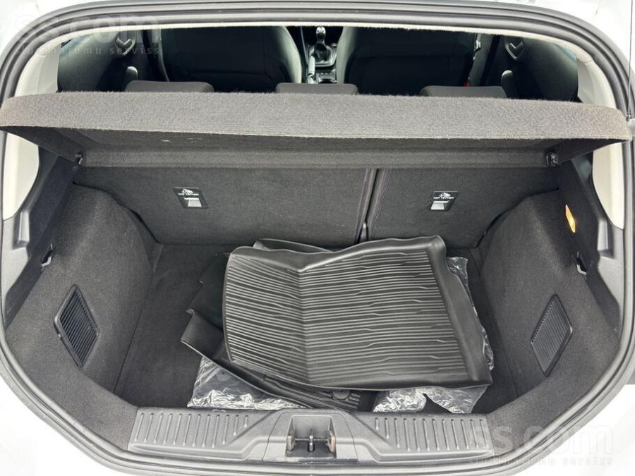 White Ford Fiesta 2022 in Riga, with an engine capacity of 1.10 L and mileage of 51 thousand km for 10291 €, photo 18 on AUTOMOTO.COM.LV