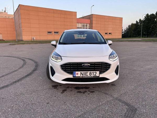Balts Ford Fiesta 2023 Kauņa, ar dzinēja tilpumu 1.00 L un nobraukumu 43 tūkst. km par 9600 €, foto 3 vietnē AUTOMOTO.COM.LV
