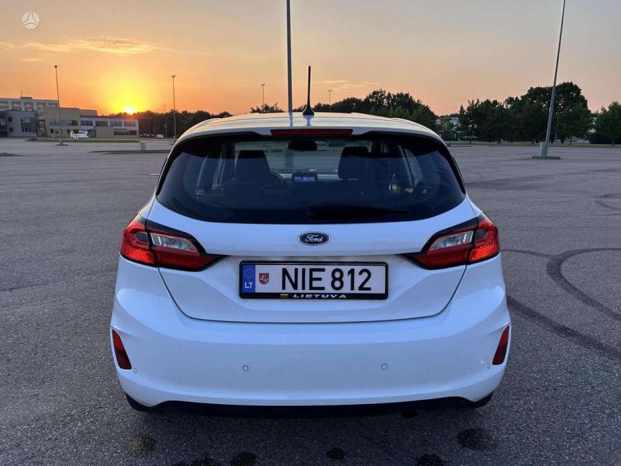 Balts Ford Fiesta 2023 Kauņa, ar dzinēja tilpumu 1.00 L un nobraukumu 43 tūkst. km par 9600 €, foto 7 vietnē AUTOMOTO.COM.LV