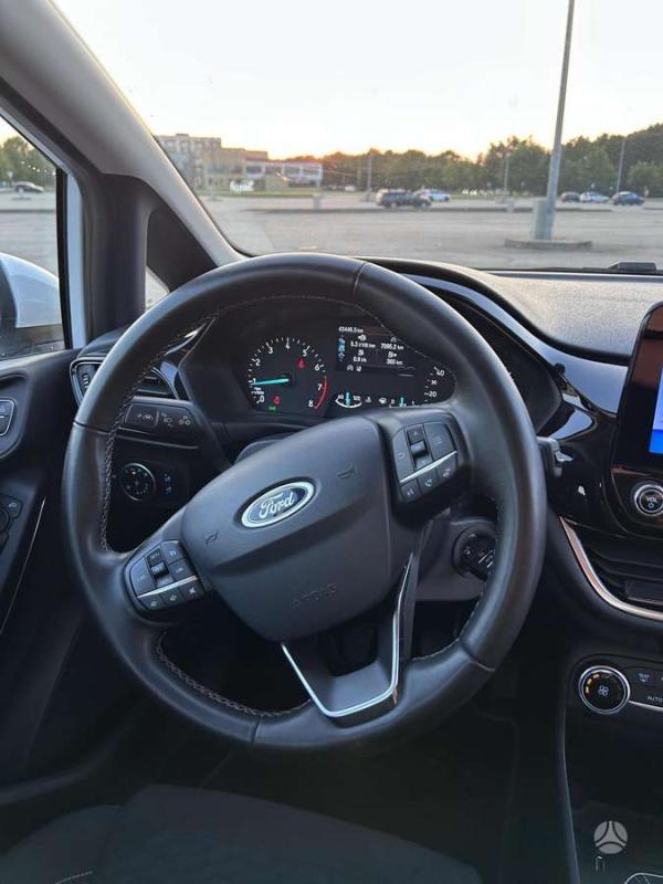 Balts Ford Fiesta 2023 Kauņa, ar dzinēja tilpumu 1.00 L un nobraukumu 43 tūkst. km par 9600 €, foto 8 vietnē AUTOMOTO.COM.LV