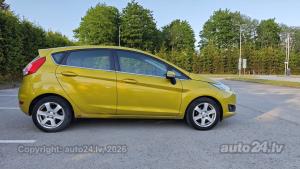 Dzeltens Ford Fiesta 2013 Tallina, ar dzinēja tilpumu 1.00 L un nobraukumu 239 tūkst. km par 3450 €, foto 3 vietnē AUTOMOTO.COM.LV