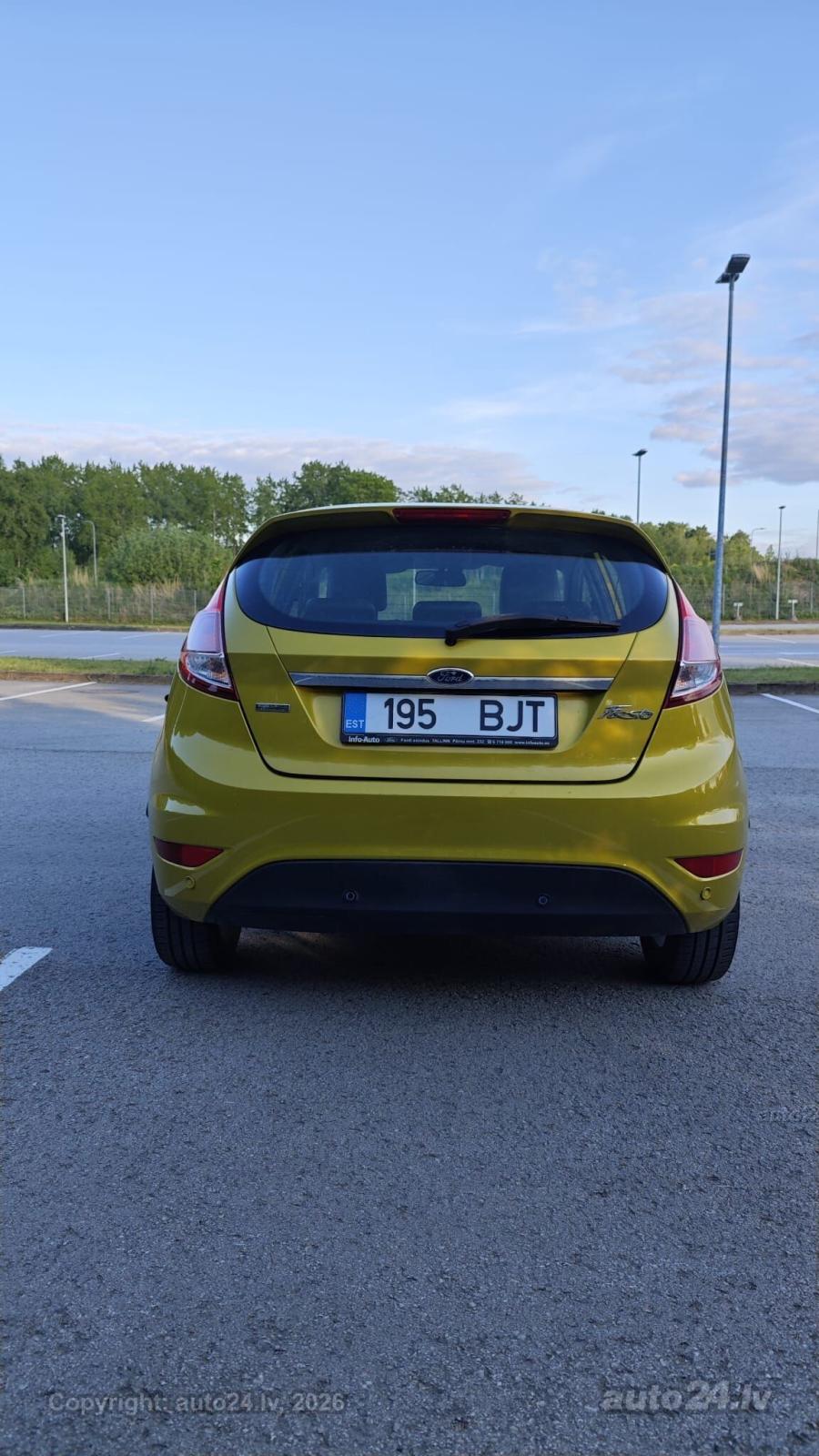 Dzeltens Ford Fiesta 2013 Tallina, ar dzinēja tilpumu 1.00 L un nobraukumu 239 tūkst. km par 3450 €, foto 5 vietnē AUTOMOTO.COM.LV