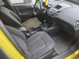 Yellow Ford Fiesta 2013 in Siauliai, with an engine capacity of 1.00 L and mileage of 252 thousand km for 1350 €, photo 7 on AUTOMOTO.COM.LV