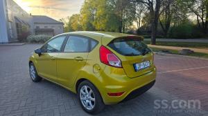 Yellow Ford Fiesta 2014 in Cesis, with an engine capacity of 1.30 L and mileage of 91 thousand km for 5000 €, photo 6 on AUTOMOTO.COM.LV