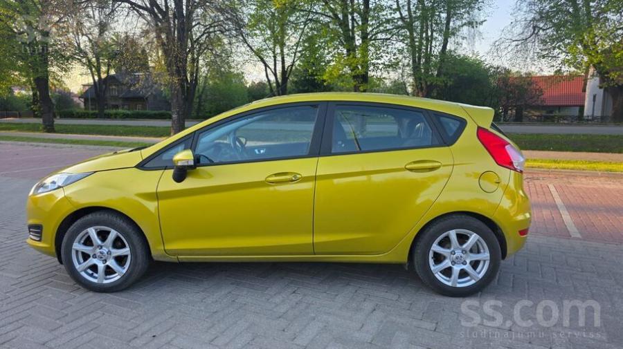 Yellow Ford Fiesta 2014 in Cesis, with an engine capacity of 1.30 L and mileage of 91 thousand km for 5000 €, photo 7 on AUTOMOTO.COM.LV